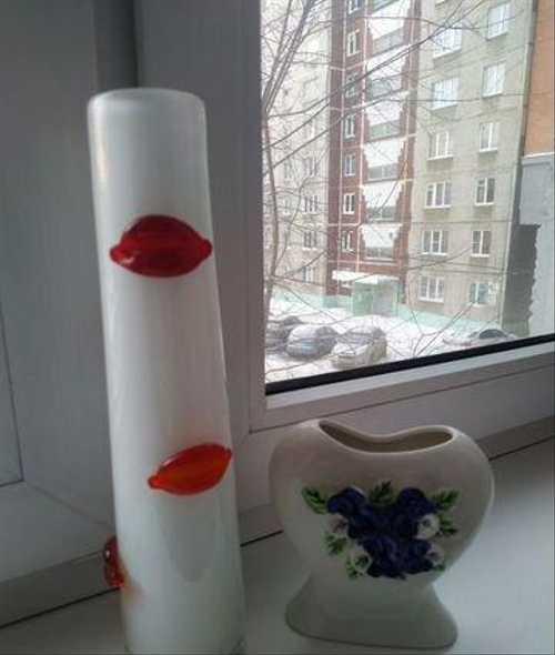 Керамическая ваза и стеклянная дизайнерская ваза