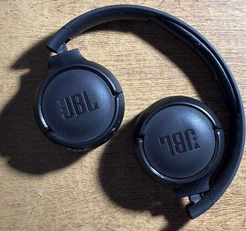 Беспроводные наушники jbl tune560bt