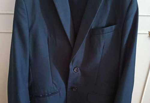 Школьный костюм синий, на рост 152-158