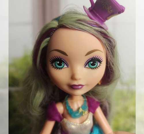 Кукла ever After High Меделин Хеттер базовая