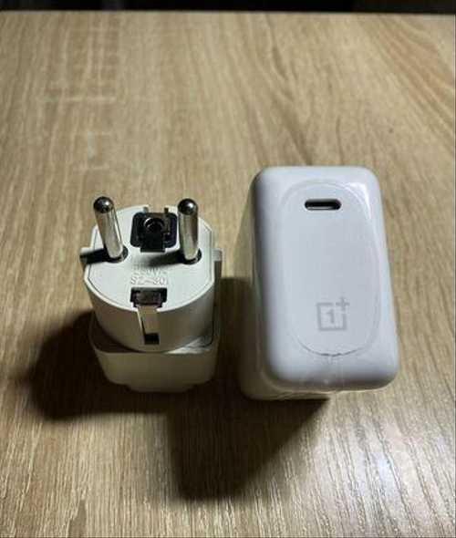 OnePlus Warp Charge 65W Power Adapter CN