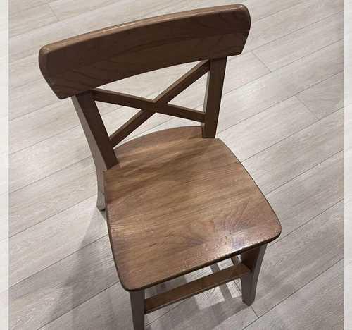 Деревянный стул IKEA