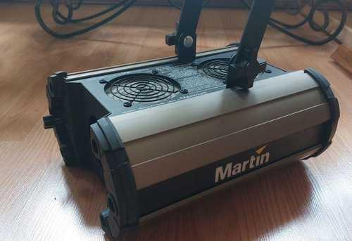 Световой прибор Martin Mania EF3
