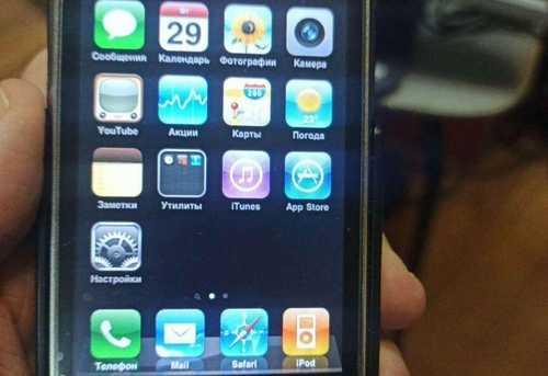 iPhone 3gs 8gb + чехол повербанк