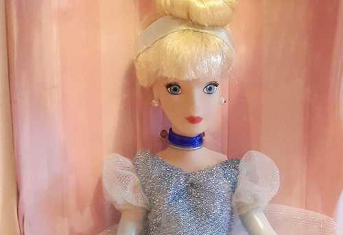 Кукла фарфоровая статуэтка Cinderella Disney 2006