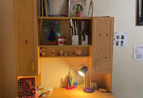Письменный стол для школьника