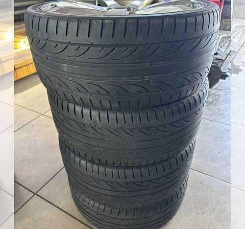 Hankook Ventus V12 Evo2 K120 235/35 R19