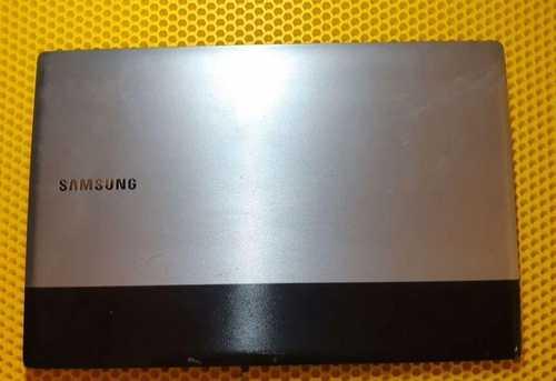 Samsung rv511 Крышка матрицы
