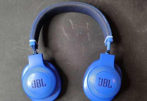 Беспроводные наушники JBL Е55