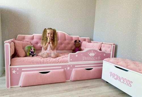 Детская кроватка диванчик в мягкой обивке Princess