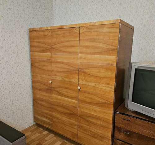Шкаф бу времен СССР
