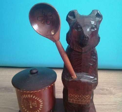 Деревянный медведь с бочонком под мед СССР