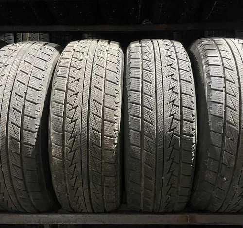 Roadmarch Snowrover 966 205/60 R16 96H