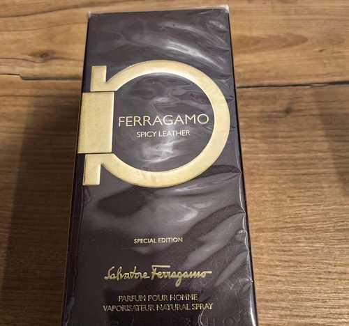 Salvatore Ferragamo spicy leather 100мл