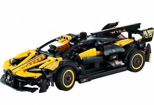 Конструктор Lego Technic 42151 Болид Бугатти