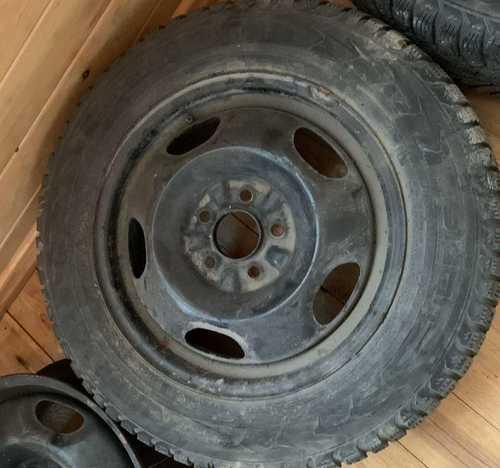 Nokian Tyres eLine 215/60 R16