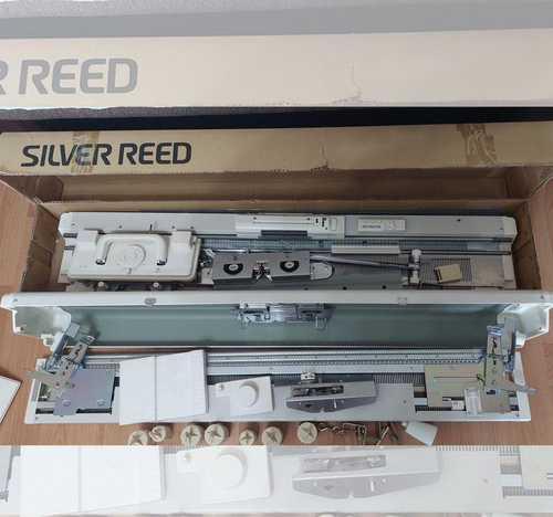 Двухфонтурная вязальная машина silver reed SK 280