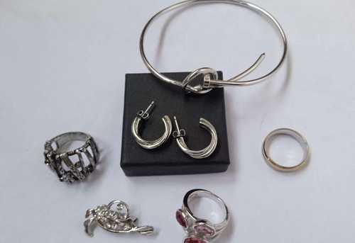 Сет из браслета, серёжек,броши, колец