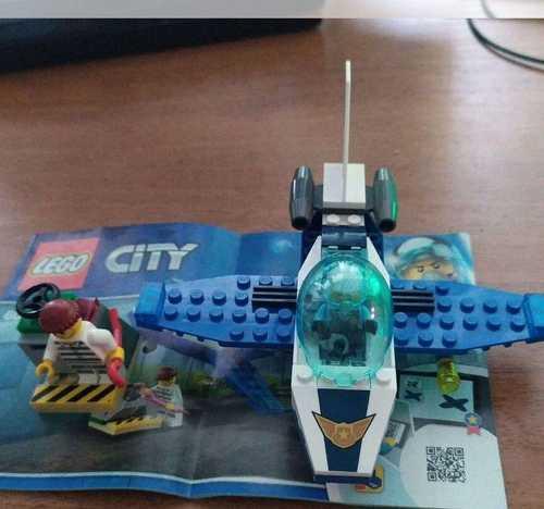 Lego City Воздушная полиция: Патрульный самолёт