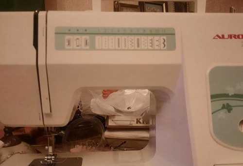 Швейная машинка Аврора 7010