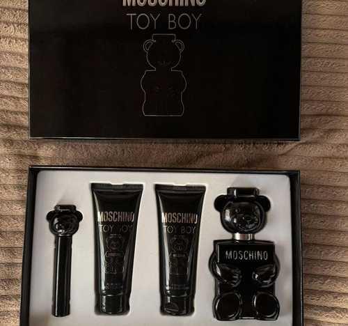 Moschino духи