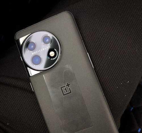 OnePlus 11, 8/256 ГБ