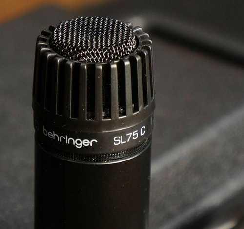 Динамический микрофон Behringer SL 75C