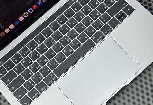 Apple MacBook Pro 13 pro 256 2017 как новый