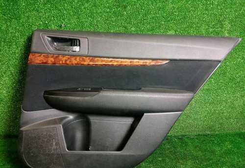 Обшивка боковой двери задняя правая Subaru Legacy
