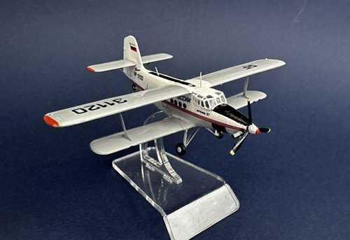 Модель самолета Ан-3 мчс 1:144
