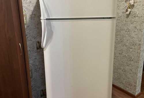 Холодильник indesit и свч печь samsung