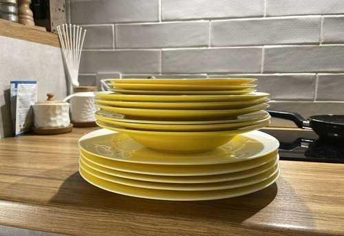 Набор столовой посуды, желтый