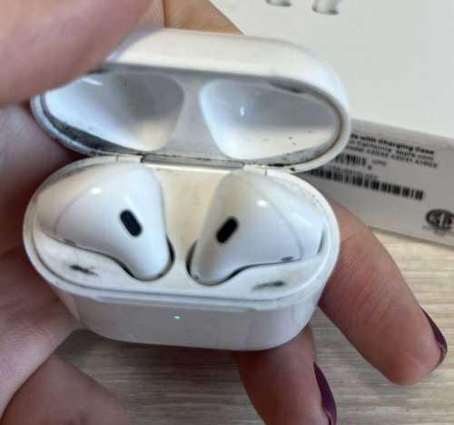 Беспроводные наушники apple airpods