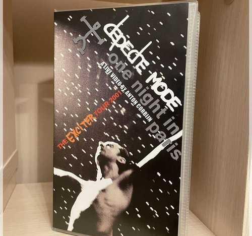 VHS Depeche Mode "One night in paris" и "101"