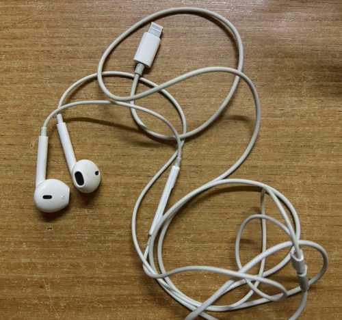 Наушники apple earpods lightning