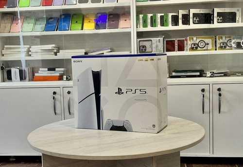 Sony Playstation 5 slim 1TB