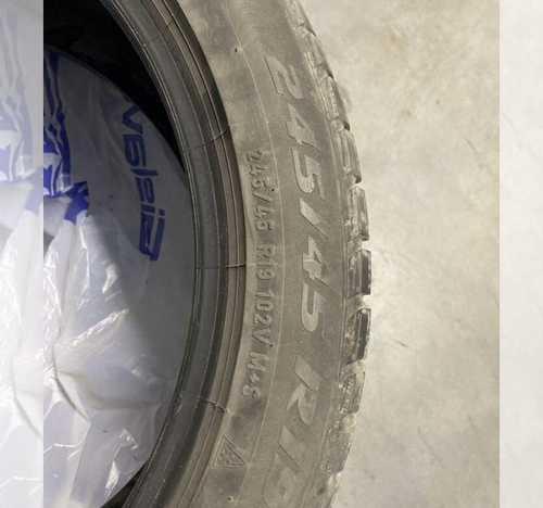 Pirelli Winter Sottozero 245/45 R19 102Y