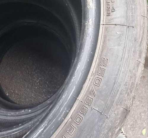 Yokohama Advan A005 255/40 R18