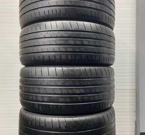 Bridgestone Potenza S007A 245/45 R19 и 275/40 R19 105Y