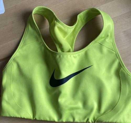 Спортивный топ бра Nike XS