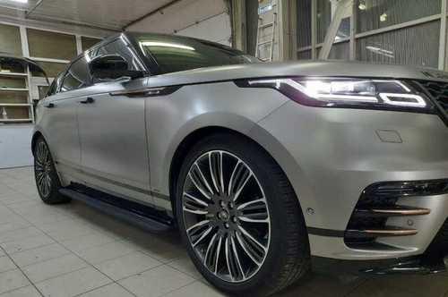 Выдвижные пороги на Range Rover Velar
