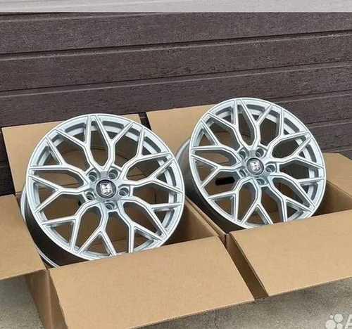 Новые диски R17 5/114.3 Vossen HF2 Lexus Haval Kia