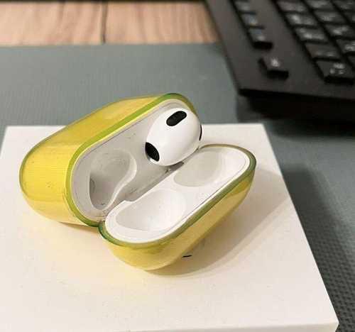 Airpods 3 (кейс   левый наушник)