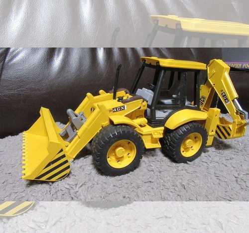 Трактор JCB Bruder