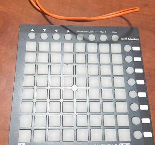 Novation Launchpad Mini MK2