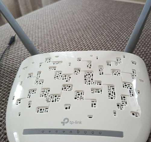 Wifi роутер TP- Link TD W8961N, D-Link DSL-2750U