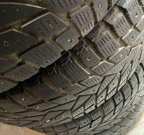 Dunlop Grandtrek Ice 02 215/65 R16 102T