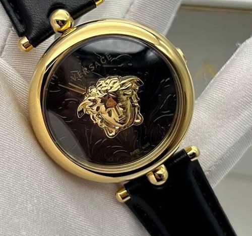 Часы женские Versace