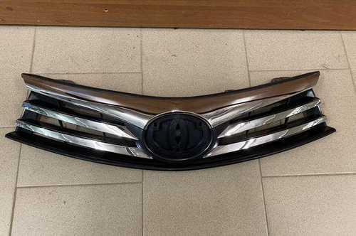 Toyota Corolla 180 12- Решетка радиатора новая