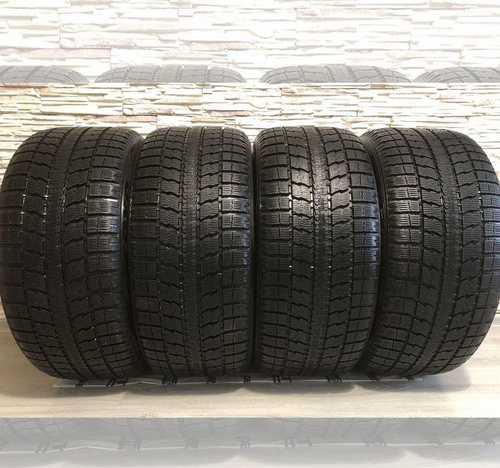 Toyo Observe GSi-5 295/40 R21 111Q